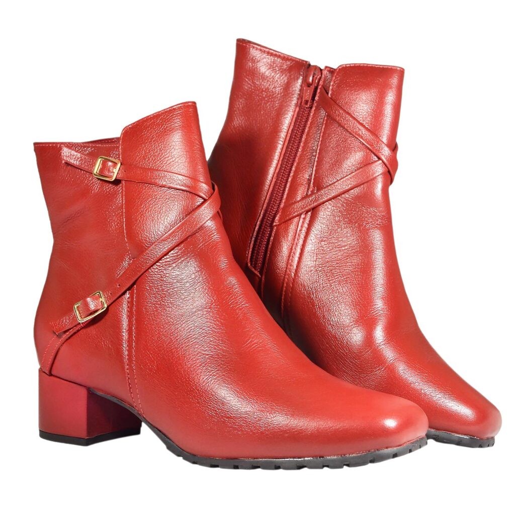 Bota Feminina Coturno Couro Impermeável Luhman - Lazorê Store